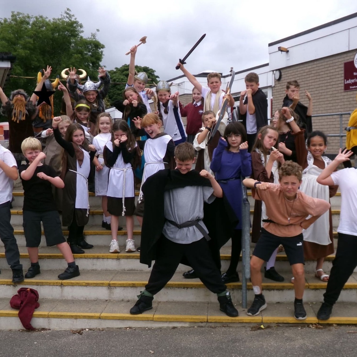 Lockyer's Middle School - Year 5 Vikings V Saxons Day