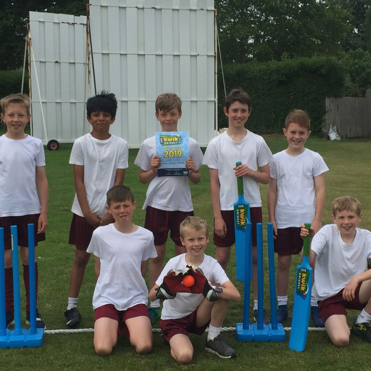 Lockyer's Middle School - Year 6 Cricket - East Dorset Winners
